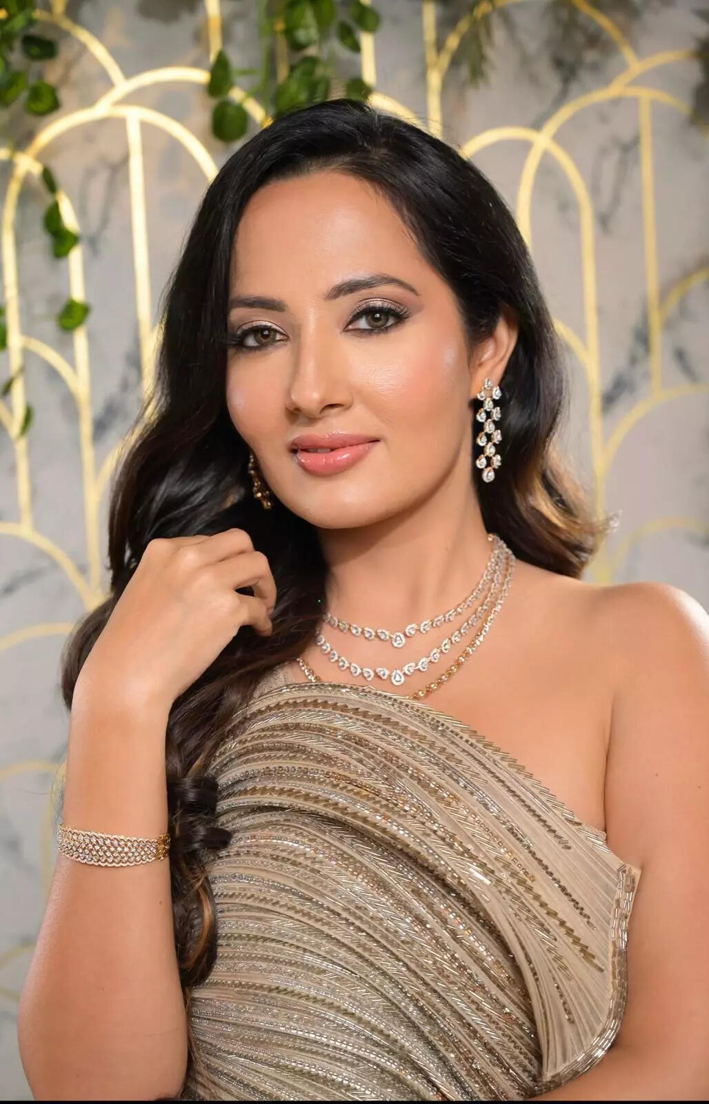 Puja Sharma makes power-packed comeback