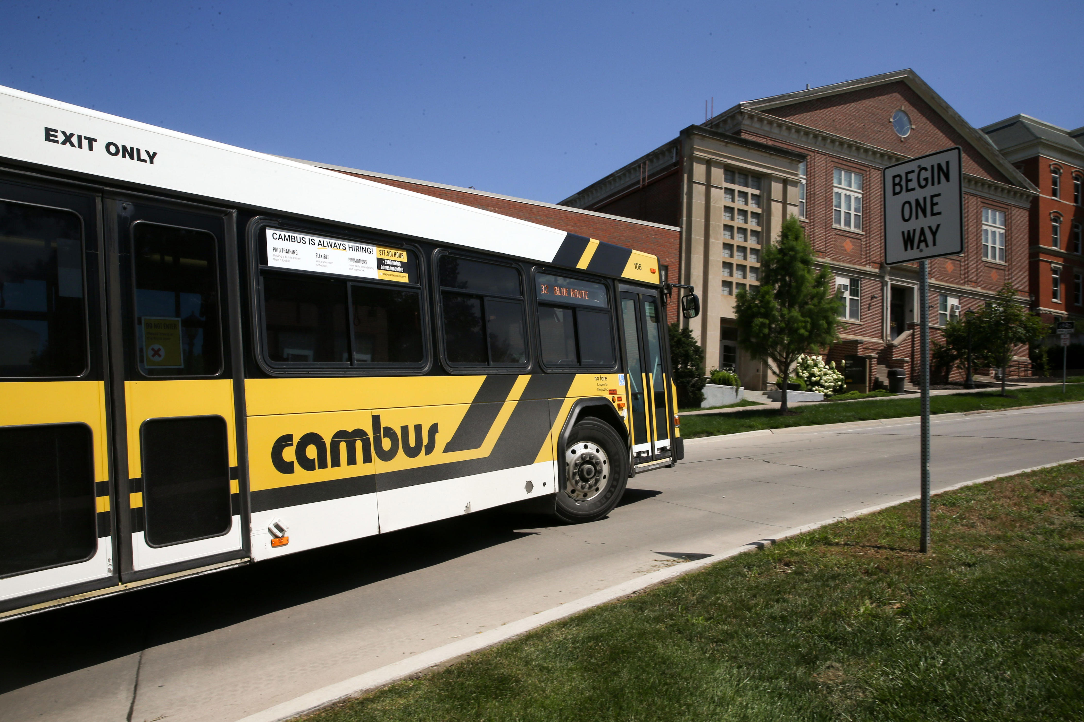Iowa City, Cambus secure $14M in federal funds to replace aging buses