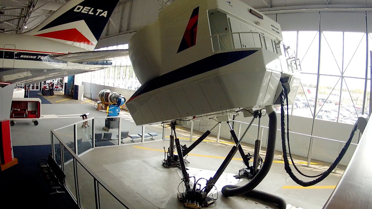 737-200 Level D Sim: Non-Pilot’s Failed Landing Attempt