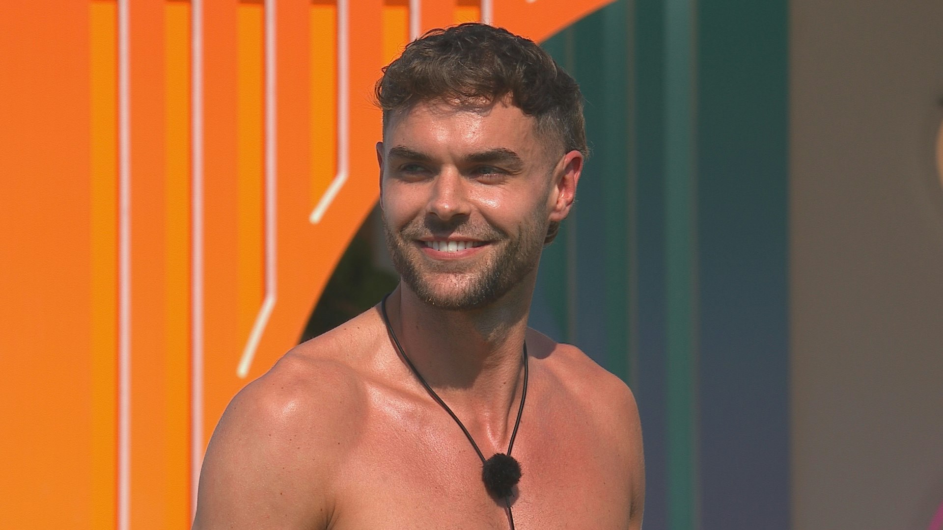 Love Island’s Harry Cooksley: his age, ex-girlfriend and Declan Rice ...