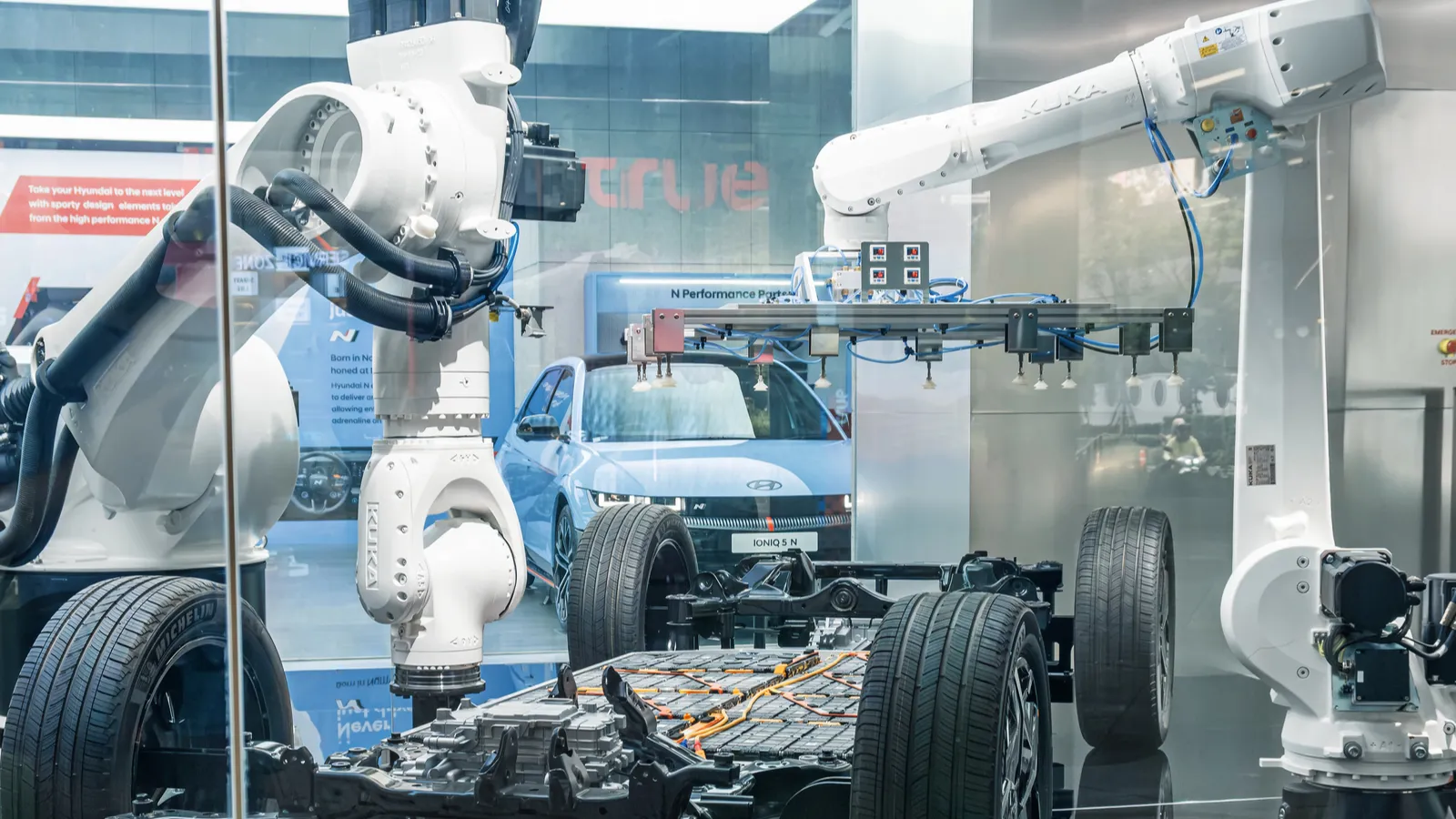 Hyundai creates charging robot that plugs in your electric car for you