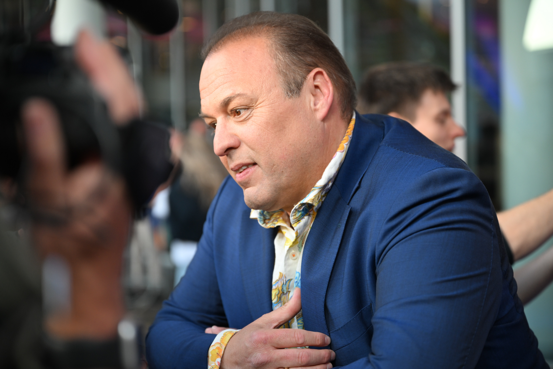 Frans Bauer ondersteboven na overlijden