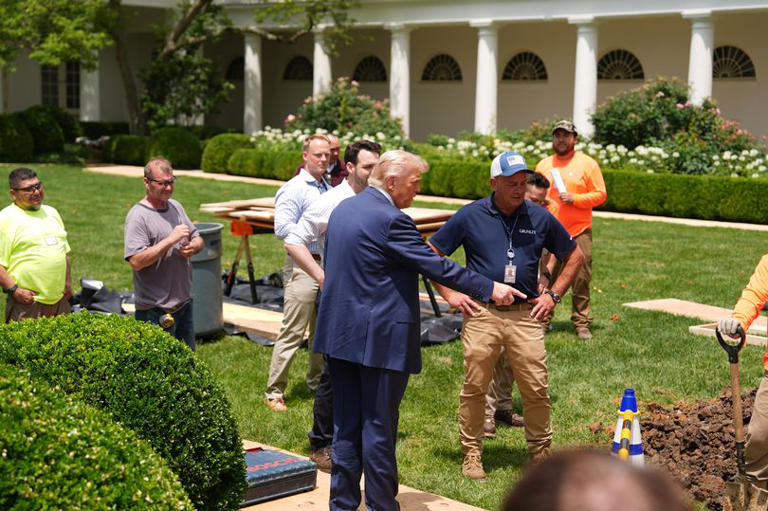 Fresh health fears sparked as Donald Trump's 'hidden leg brace' spotted