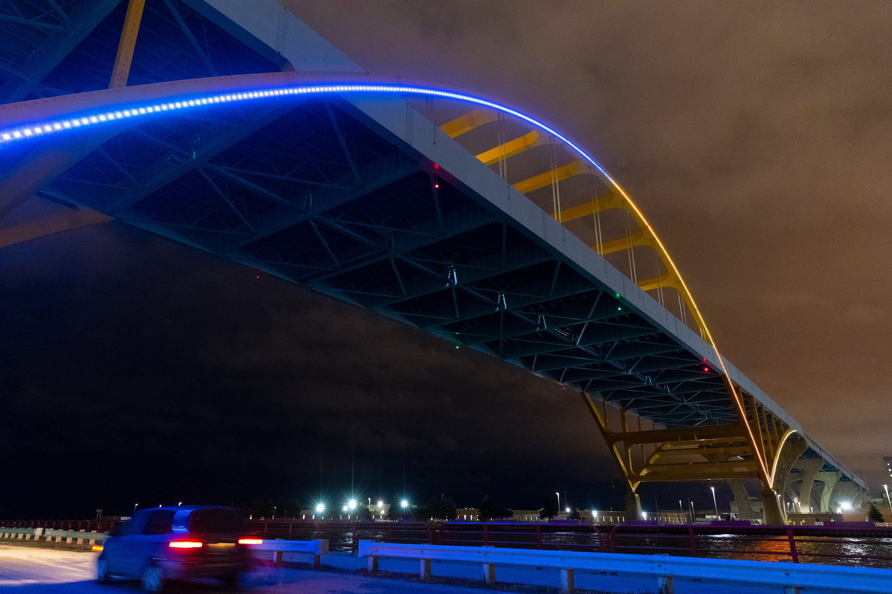 Milwaukee's Hoan Bridge now lit on the east side, with these community ...