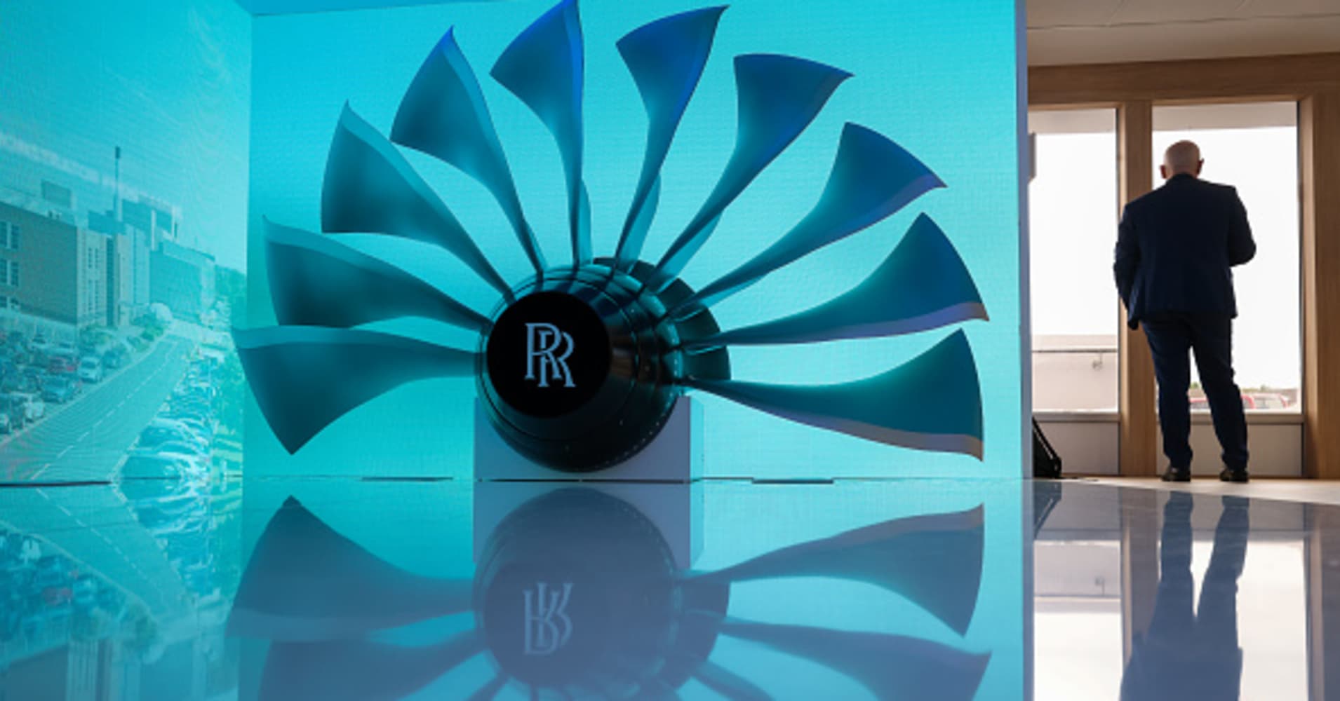 Aerospace giant Rolls-Royce to build Britain’s first small modular ...