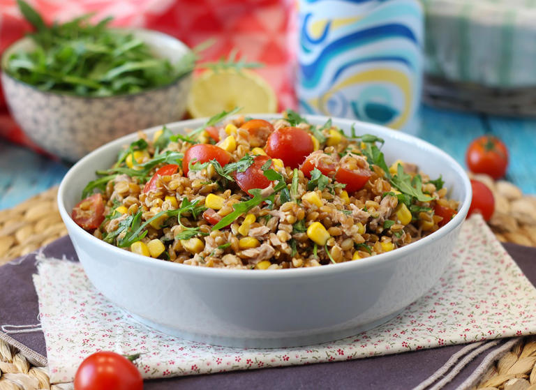 Spelt and tuna salad: light, tasty and perfect year-round recipe