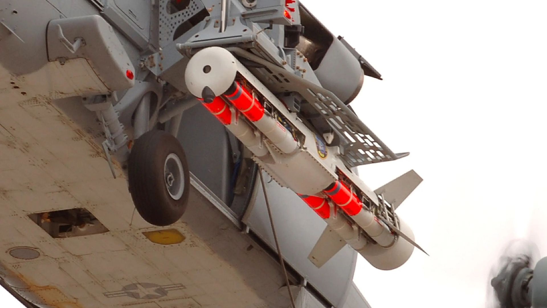 US to get helicopter-launched missiles to kill sea mines 4 times faster ...