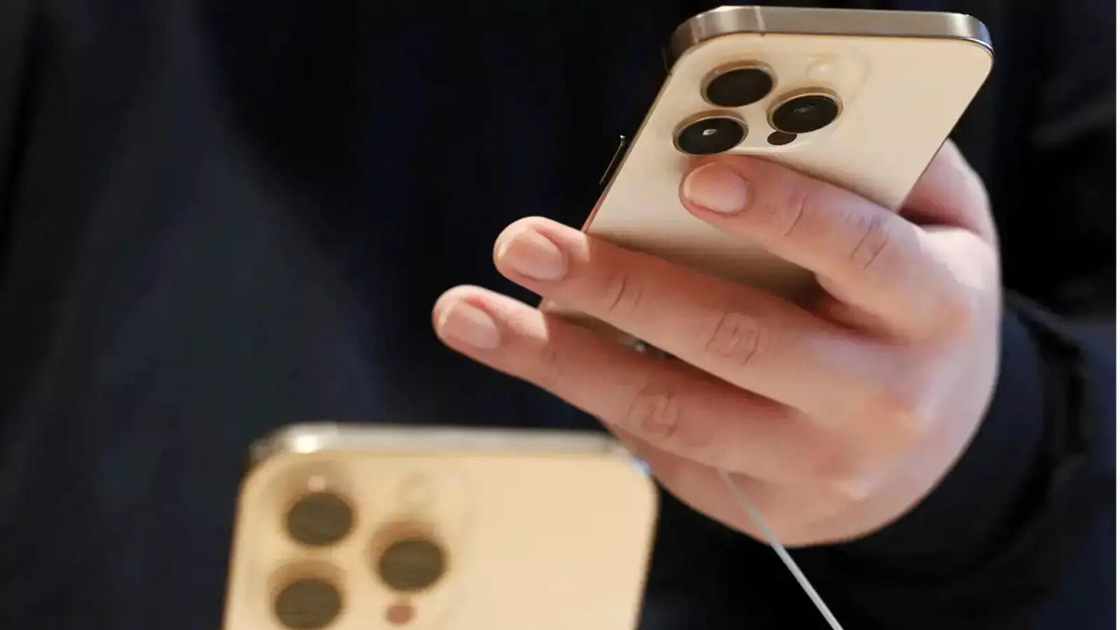 Apple overhauls iPhone’s Camera app interface in iOS 26