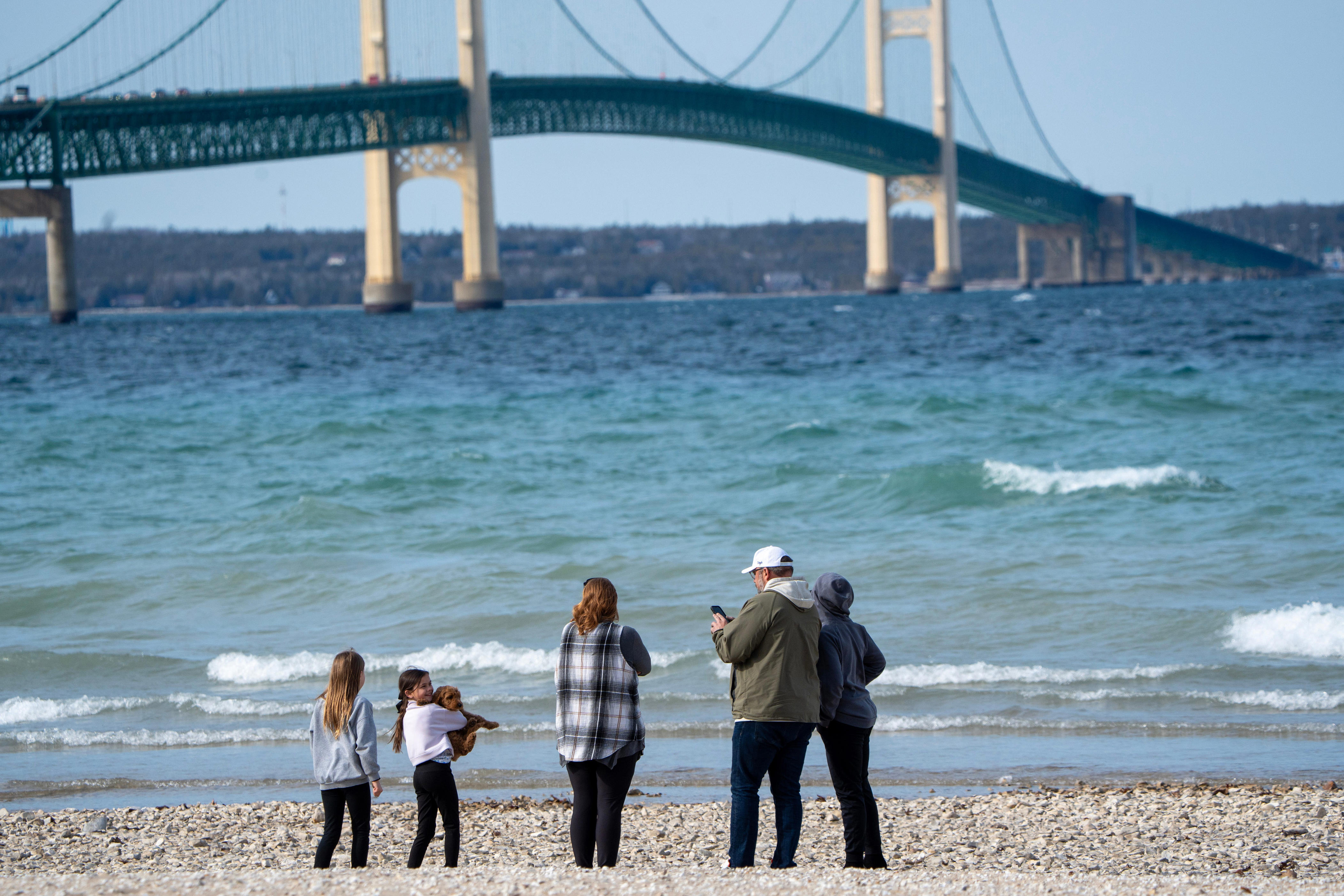 Michigan's Great Lakes water levels see slight rise. How deep are the ...