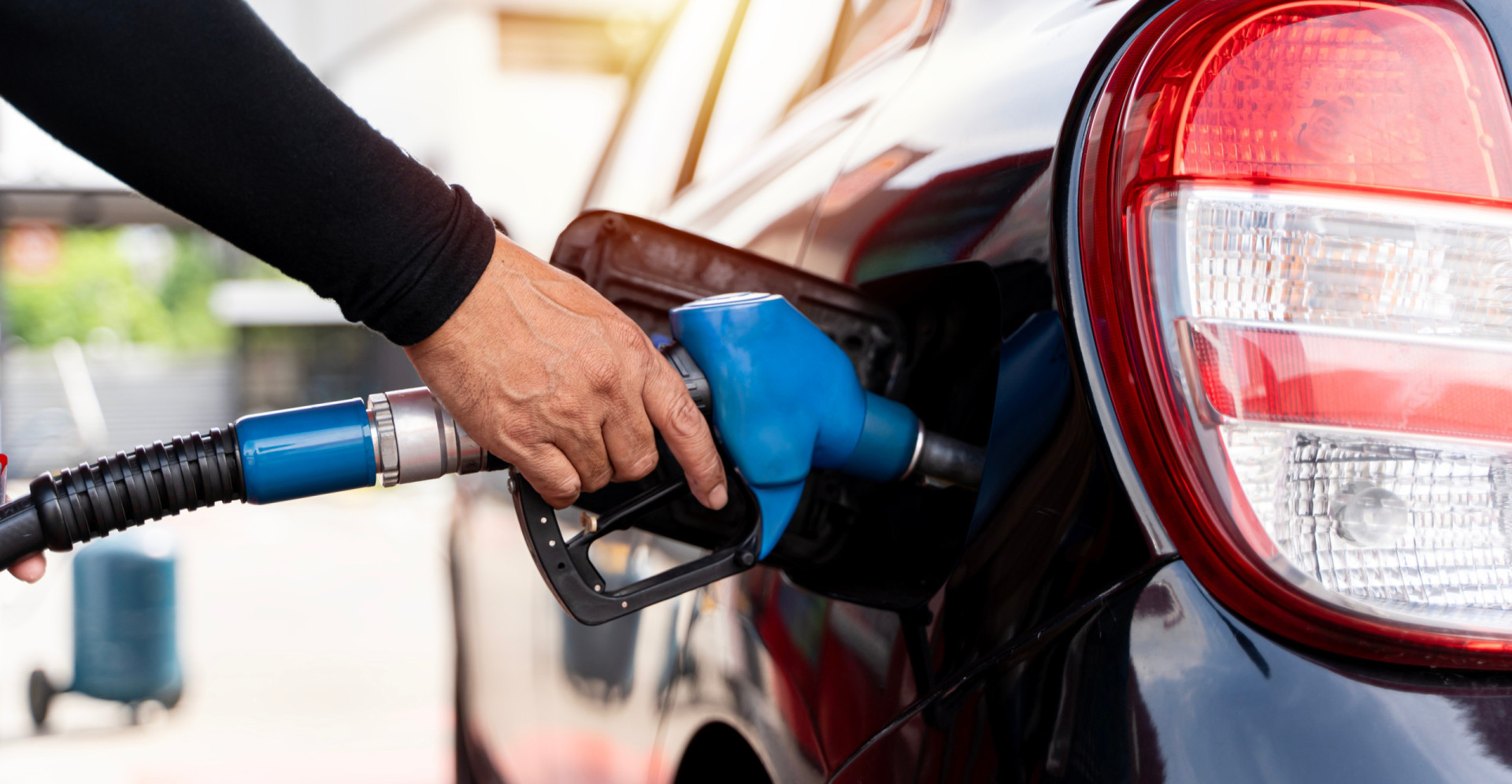Driving tips for saving gas