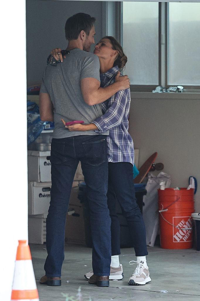 Jennifer Garner confirms relationship status with John Miller in new photos