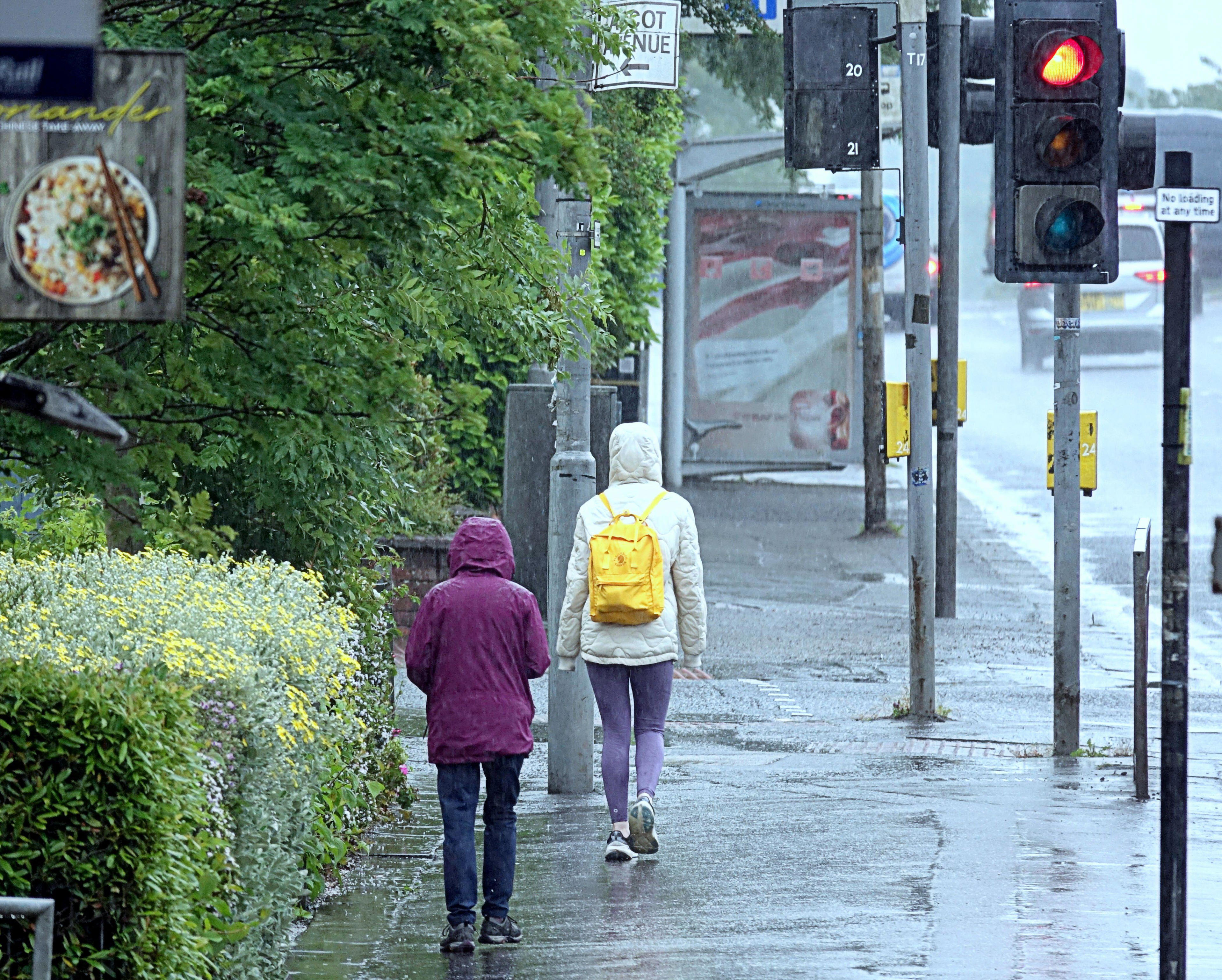 Met Office maps show amber thunderstorm warnings for parts of UK
