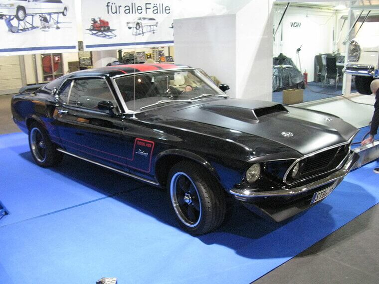 Retro Cars That Can Still Compete With Modern Engines