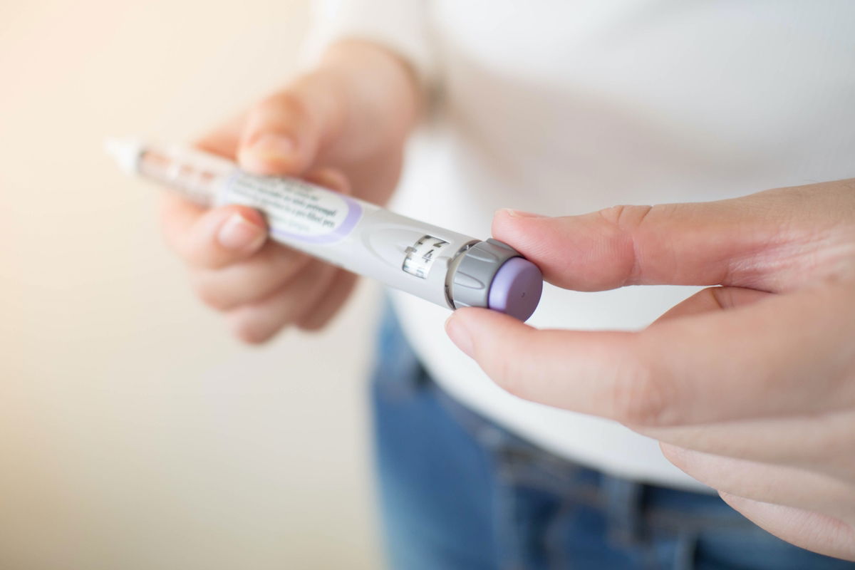 Adalimumabe (Humira): para que serve, como usar e efeitos colaterais