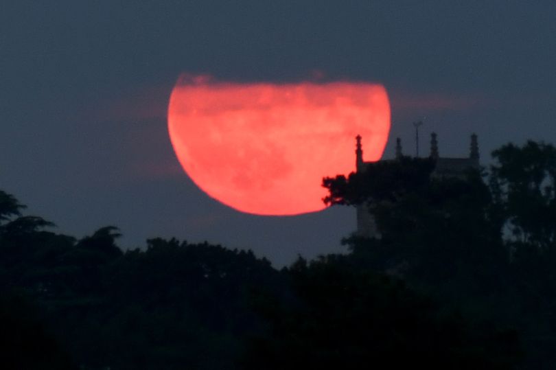 When to see June's Strawberry Moon, why it's different and how it gets ...