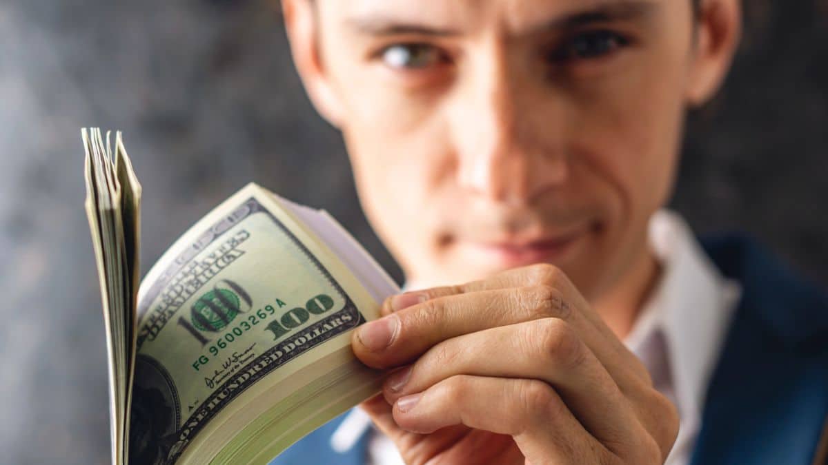 15 Money Myths Blocking People's Path to Wealth