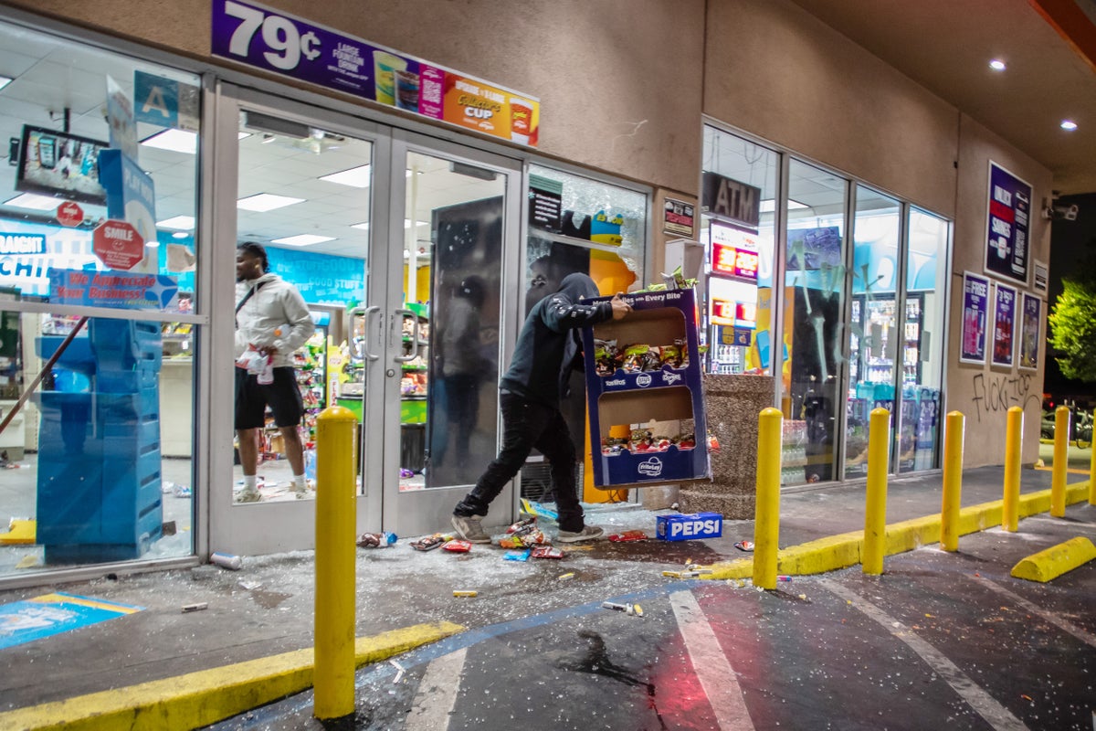 Looters in LA are targeting the city’s jewelry district as cops are ...