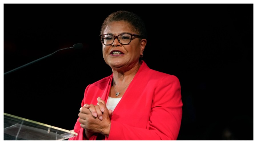 LA Mayor Bass providing update on looting, vandalism amid anti-ICE protests