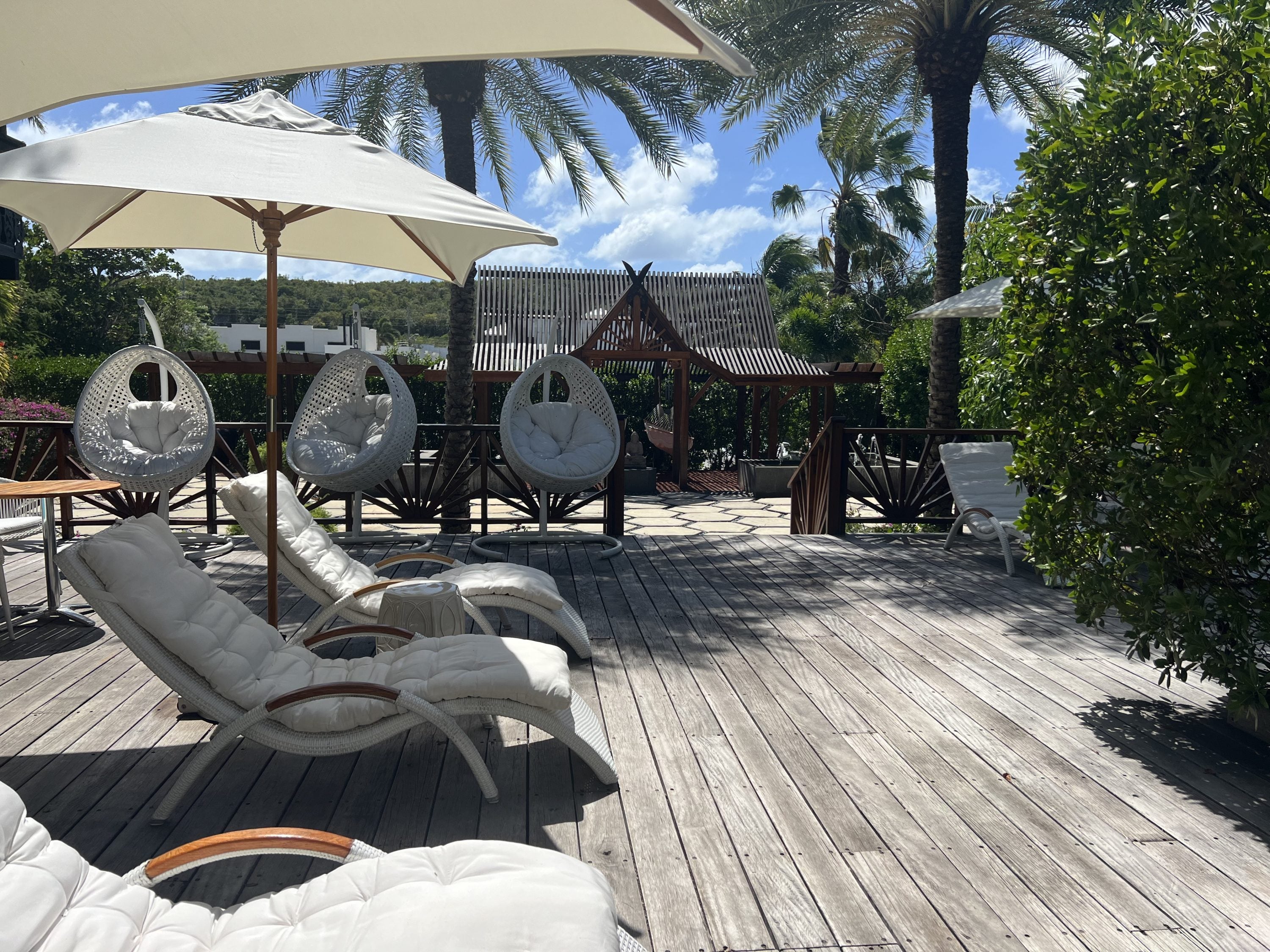 Use these Amex offers to get up to $200 cash-back on Hilton stays ...