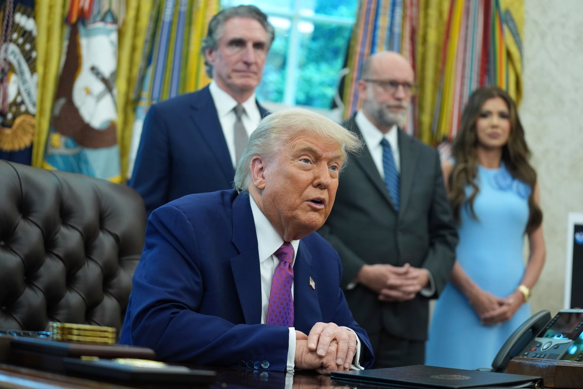 Trump threatens protesters who rain on his military parade Saturday ...