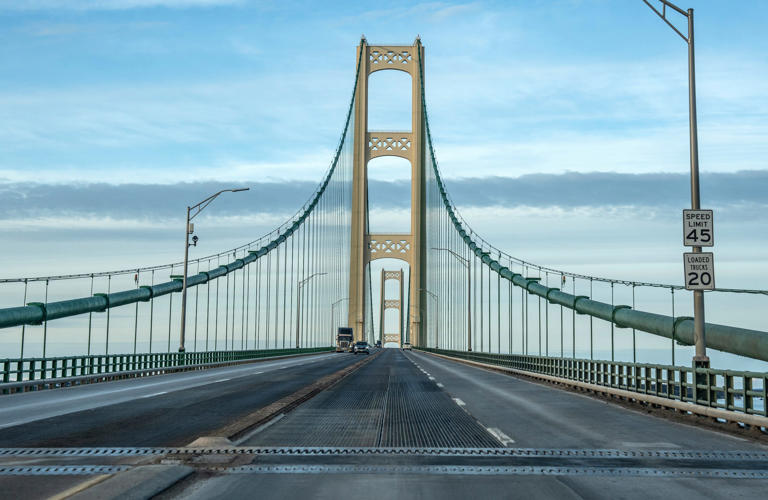 This bridge connects Michigan's two peninsulas. What to know about the ...