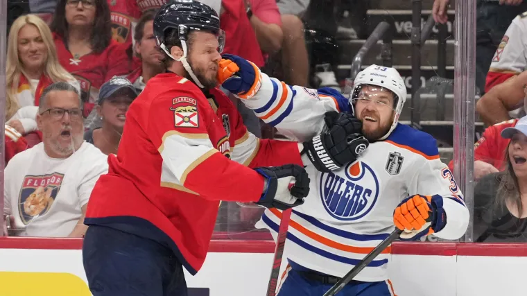 Panthers-Oilers fight: How Game 3 of Stanley Cup Final turned into all ...