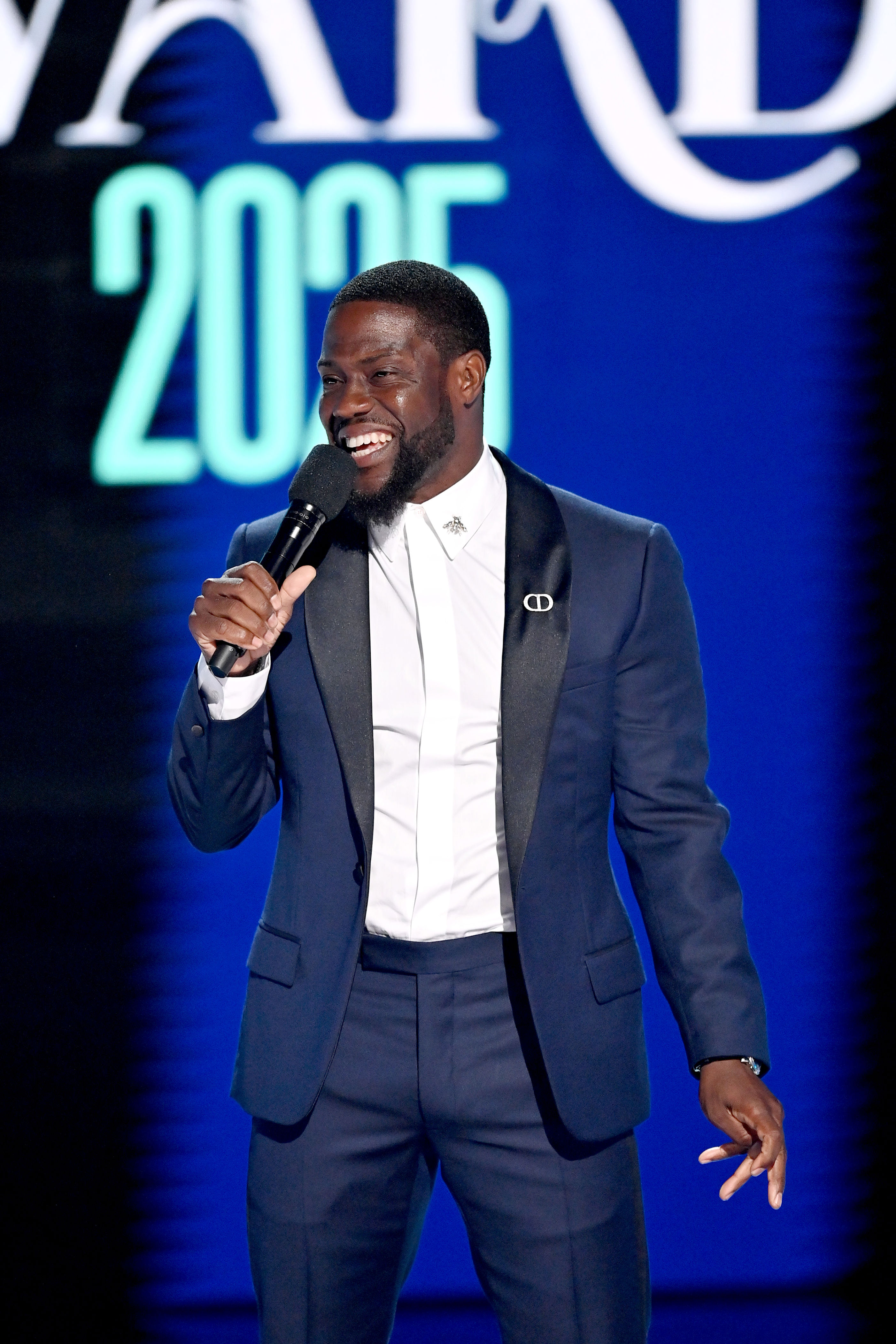 Kevin Hart savagely roasts Sean ‘Diddy’ Combs at BET Awards 2025 after ...