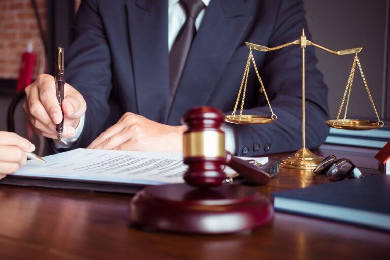 I legali nel salvataggio di ePrice, ora EPH Invest