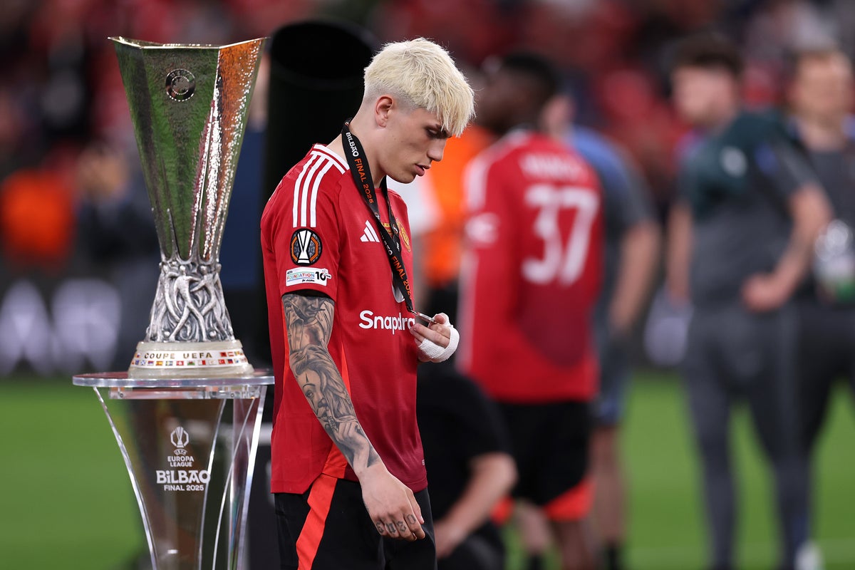 Man United set Alejandro Garnacho price as Chelsea and Aston Villa join ...