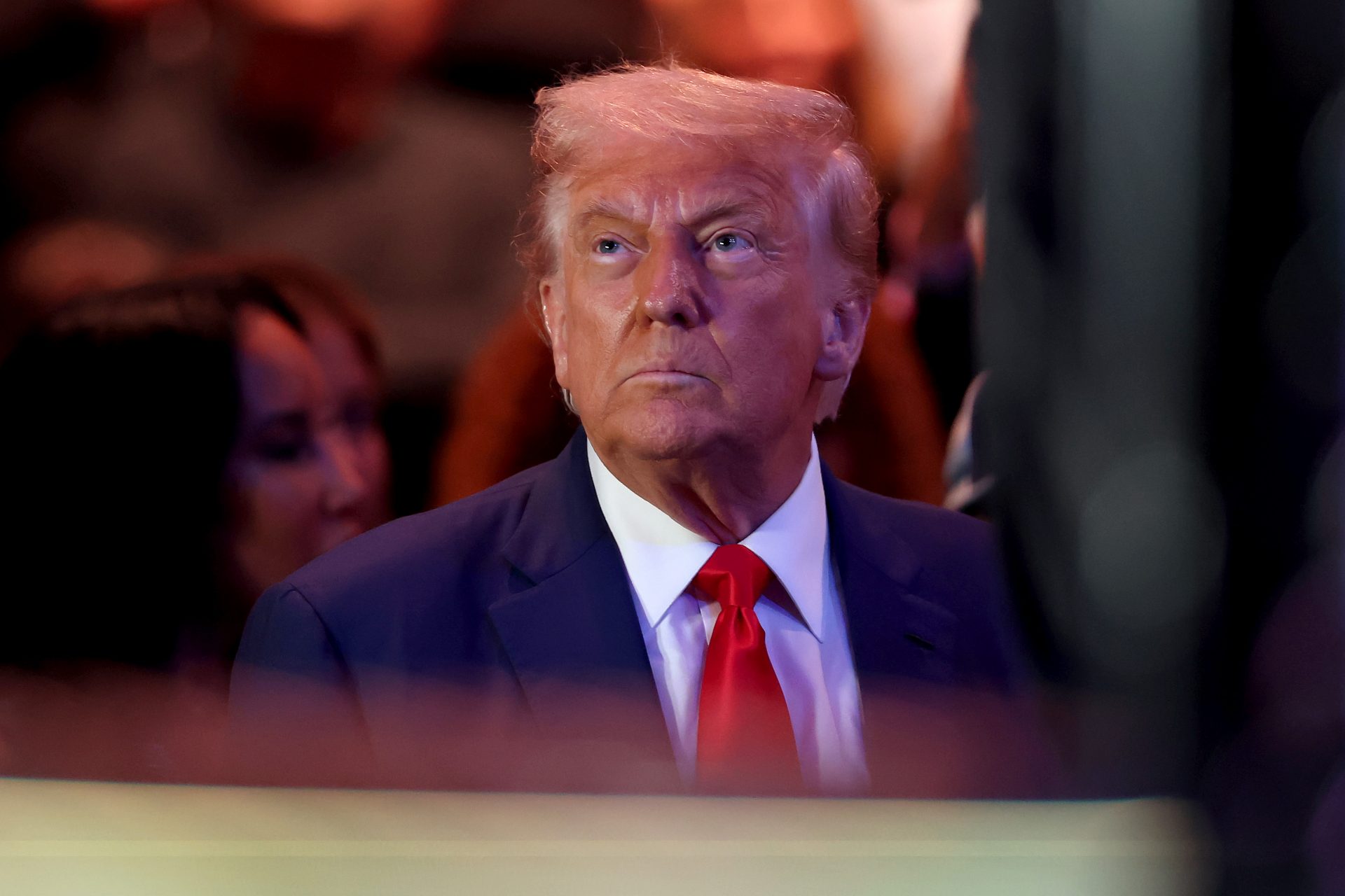 Trump faces growing GOP backlash in mounting political crisis