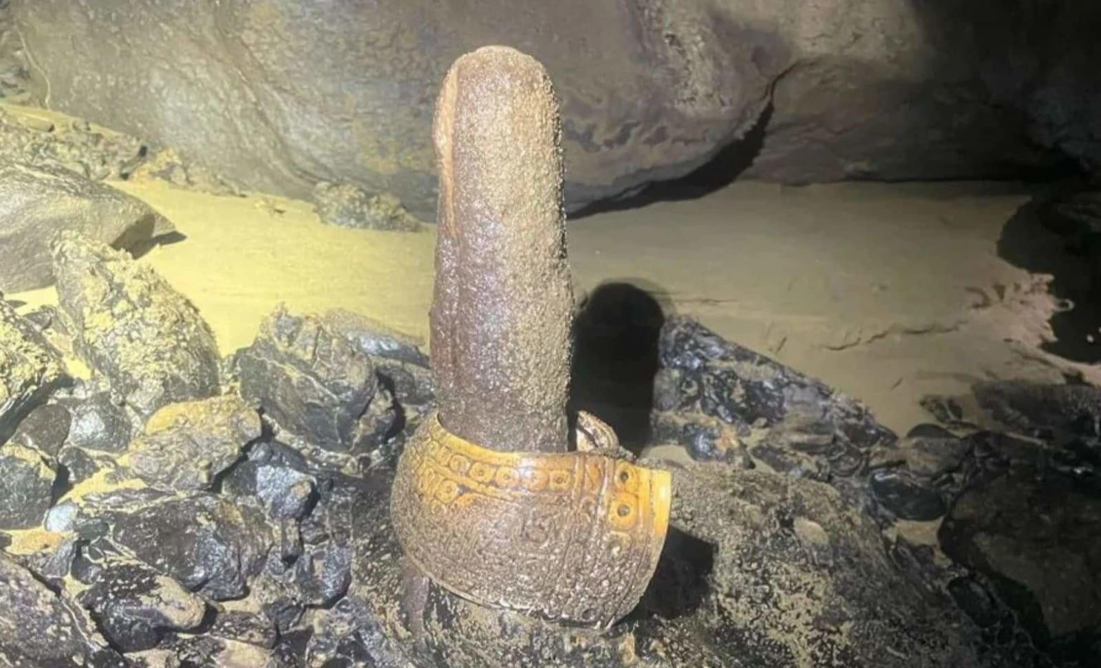 ‘Trash’ Found in Remote Mexican Cave Turned Out to Be 500-Year-Old ...