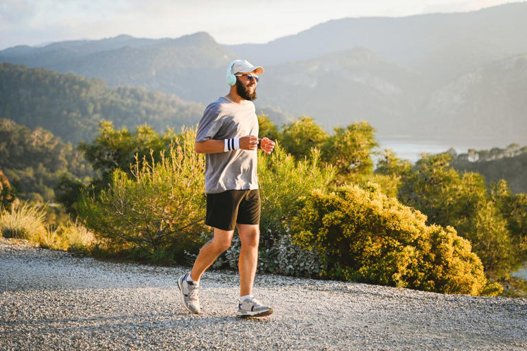 This Is the Average UK Man's Waist Size – and Why it Matters More Than BMI