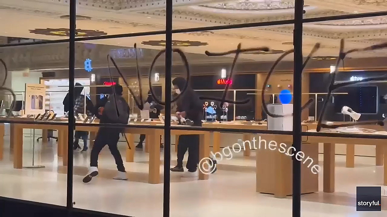 LA Apple Store looted in anti-ICE riots