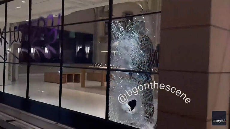 LA Apple Store looted in anti-ICE riots