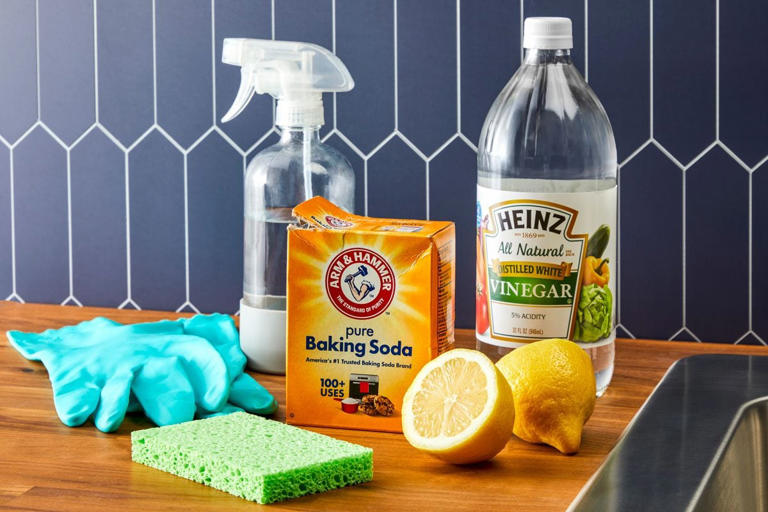 How to Clean a Stainless Steel Sink