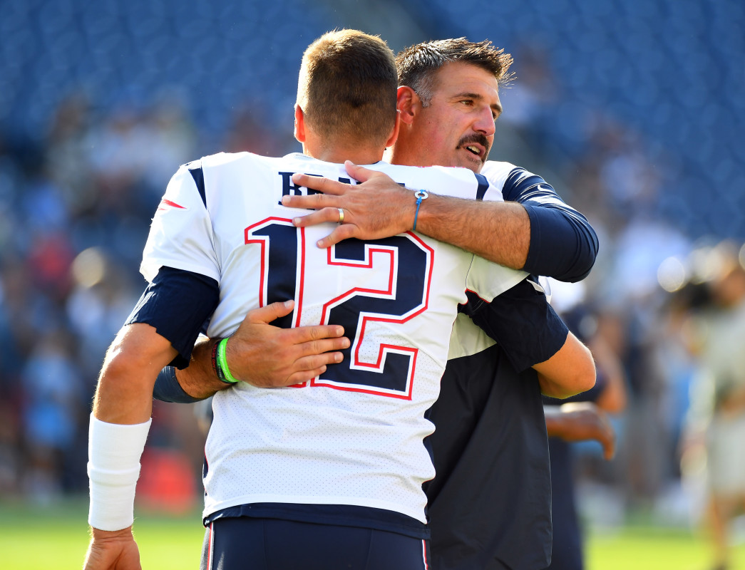 Patriots' Tom Brady Shares Thoughts on Mike Vrabel