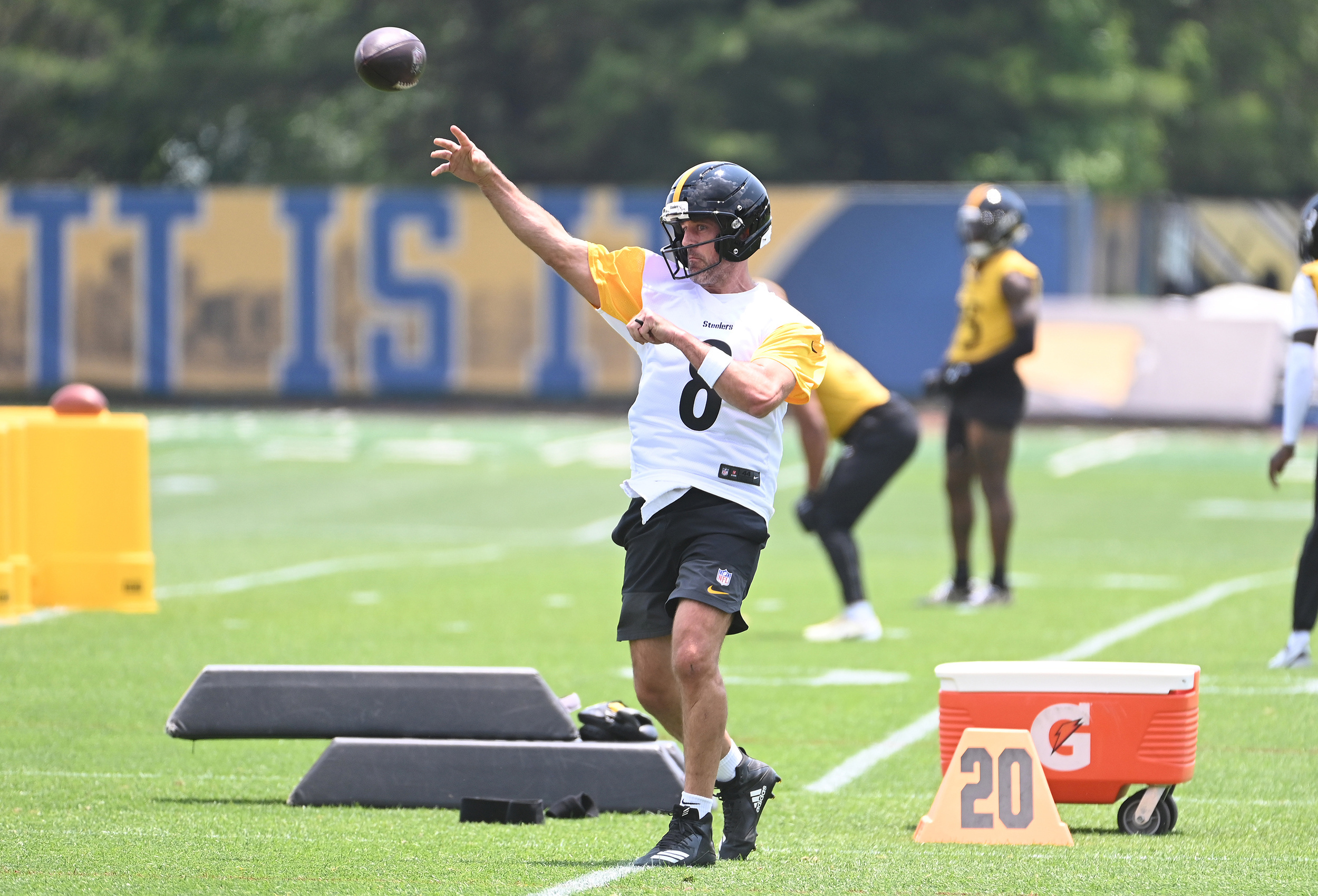Steelers' Aaron Rodgers Praises DK Metcalf As An Absolute 'High ...