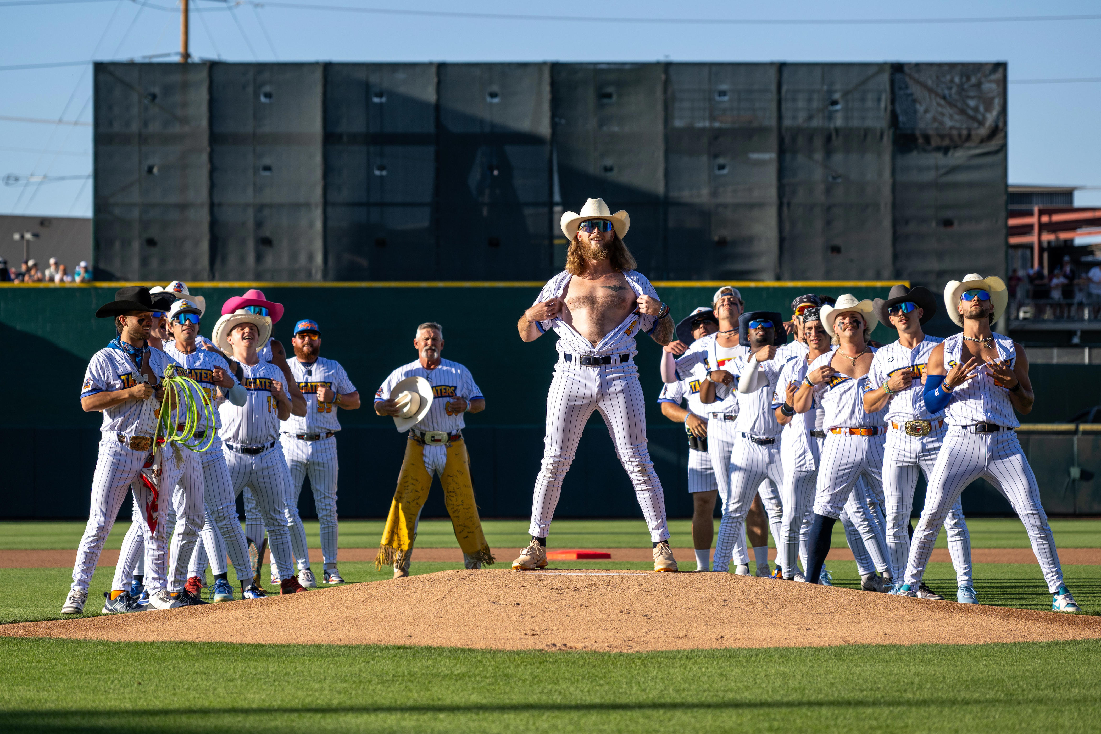 Who are the Texas Tailgaters? Meet the team playing Savannah Bananas in ...