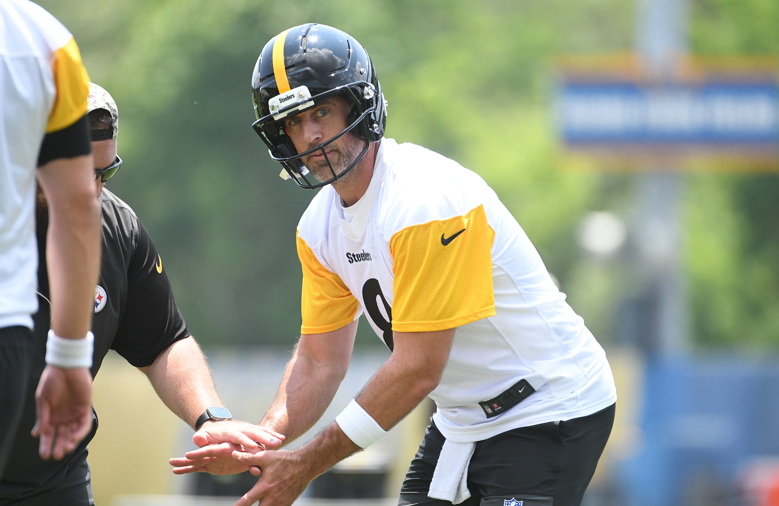 Aaron Rodgers on Steelers rookie Will Howard: 'I'm going to help him ...
