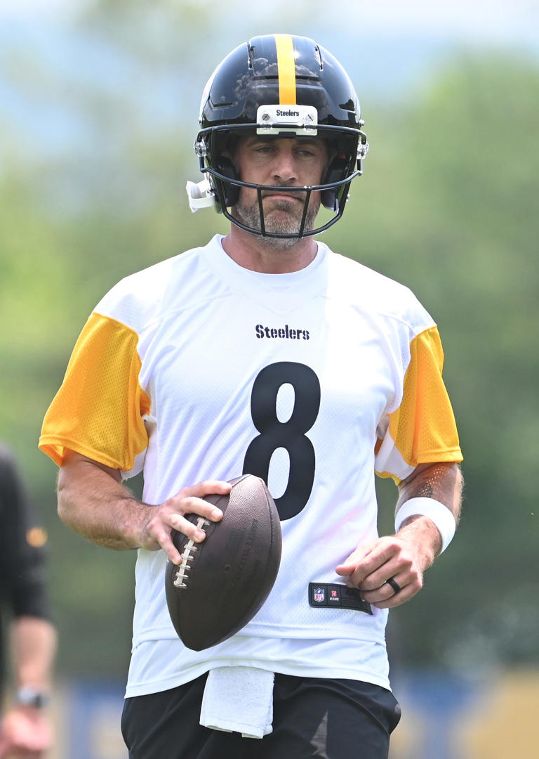 Aaron Rodgers calls the Green Bay Packers an 'iconic franchise' in his ...