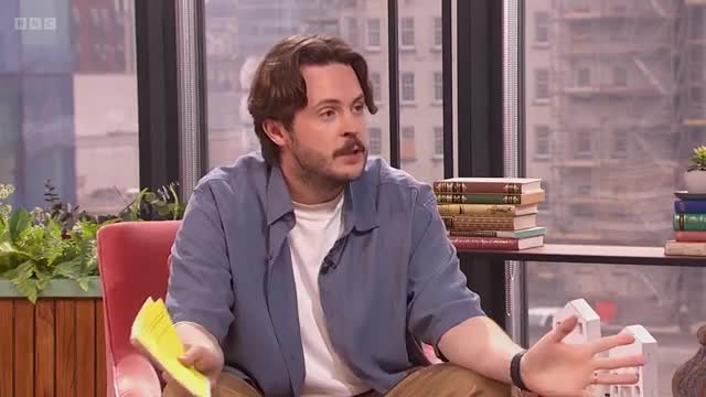 Expert shares key red flags to look for in fake DVLA emails