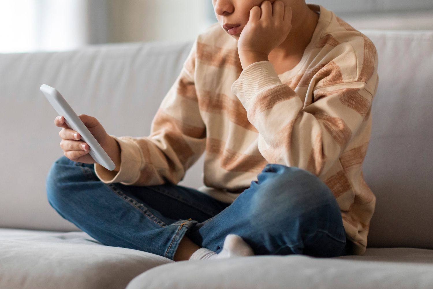 This Type of Screen Time Is Most Likely to Cause Social and Emotional ...