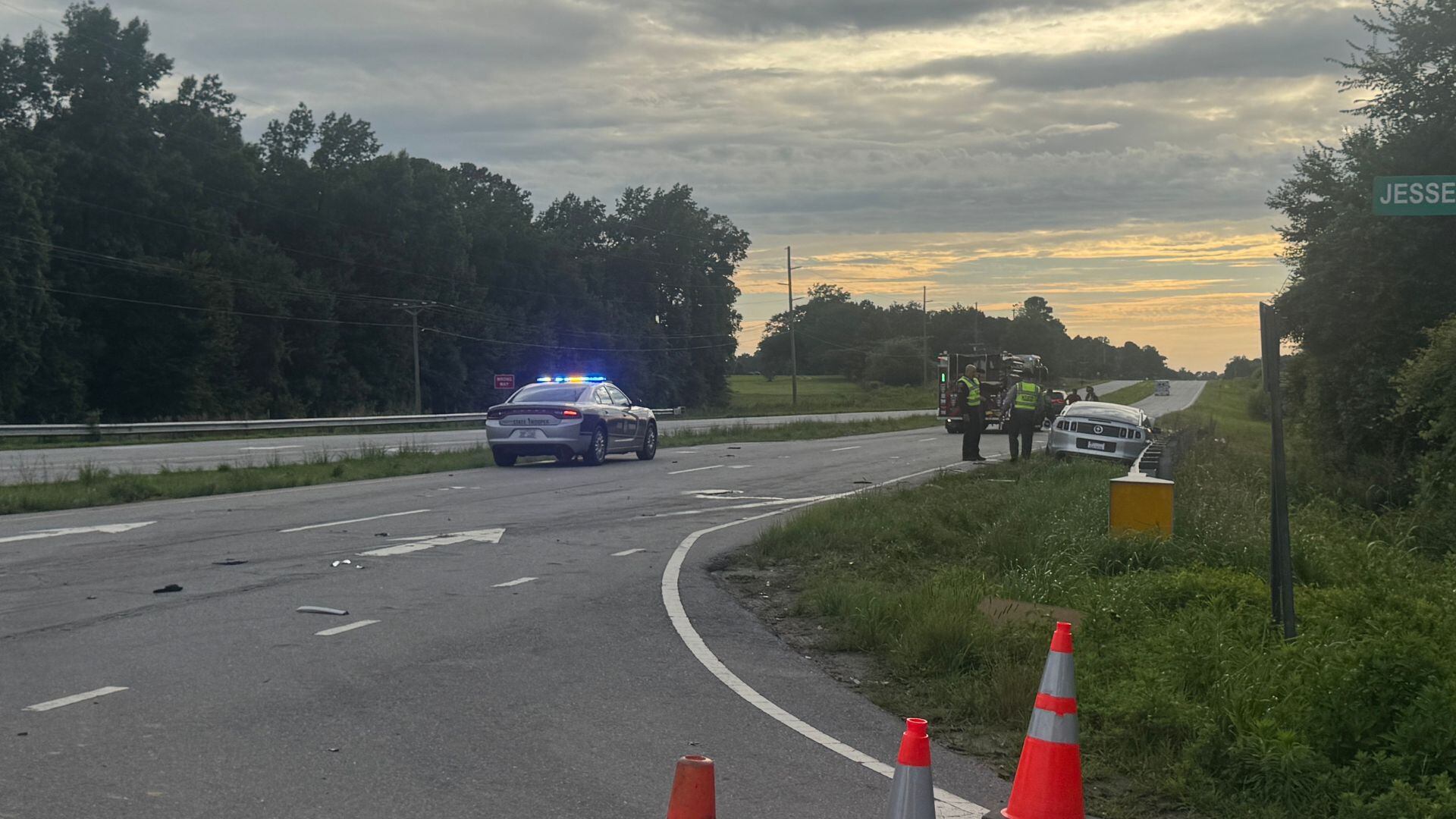 Car crash shuts down roads in Onslow County