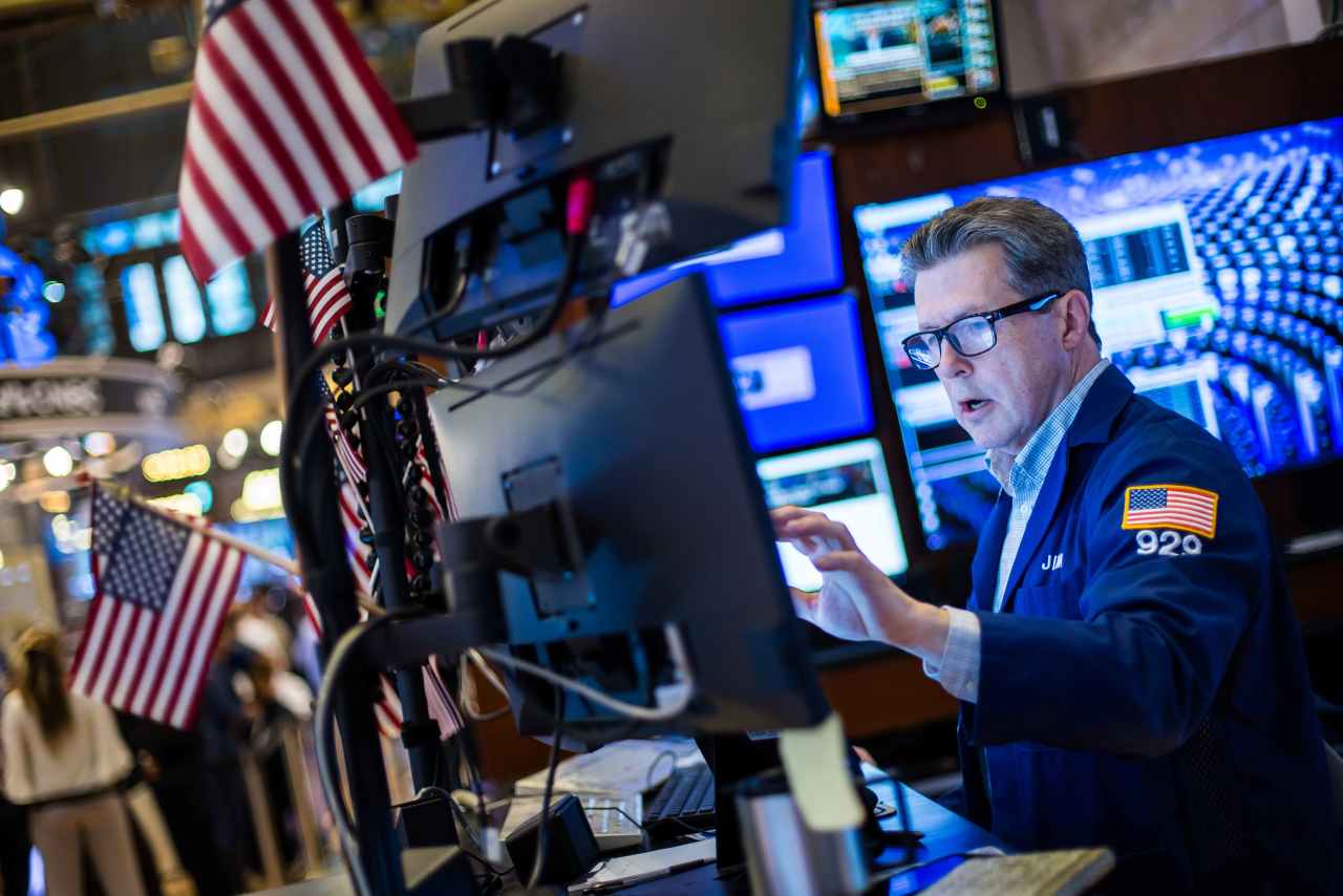 These stocks are today’s movers: Intel, AMD, Capital One, Booz Allen ...