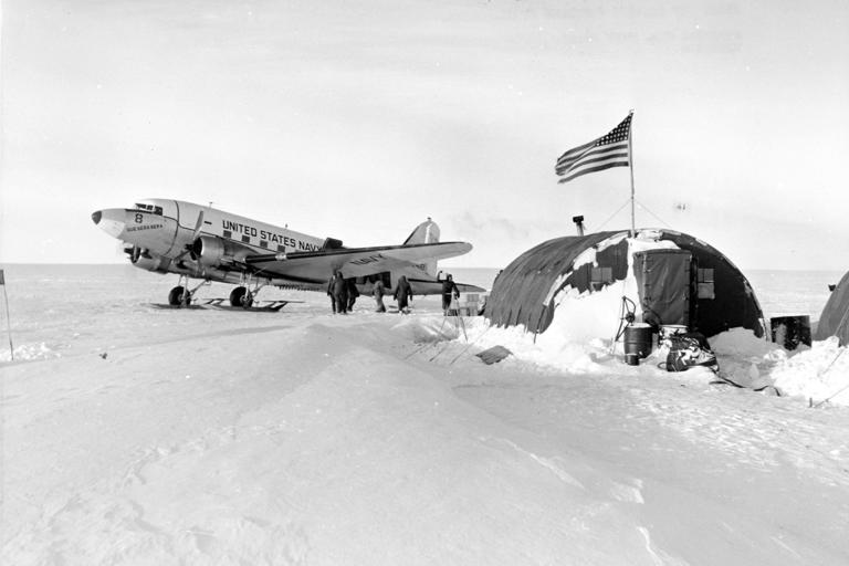 Conrad ‘Gus’ Shinn, first pilot to land at the South Pole, dies at 102