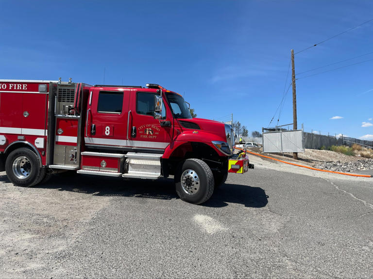 Progress stopped on fire threatening apartments in north Reno