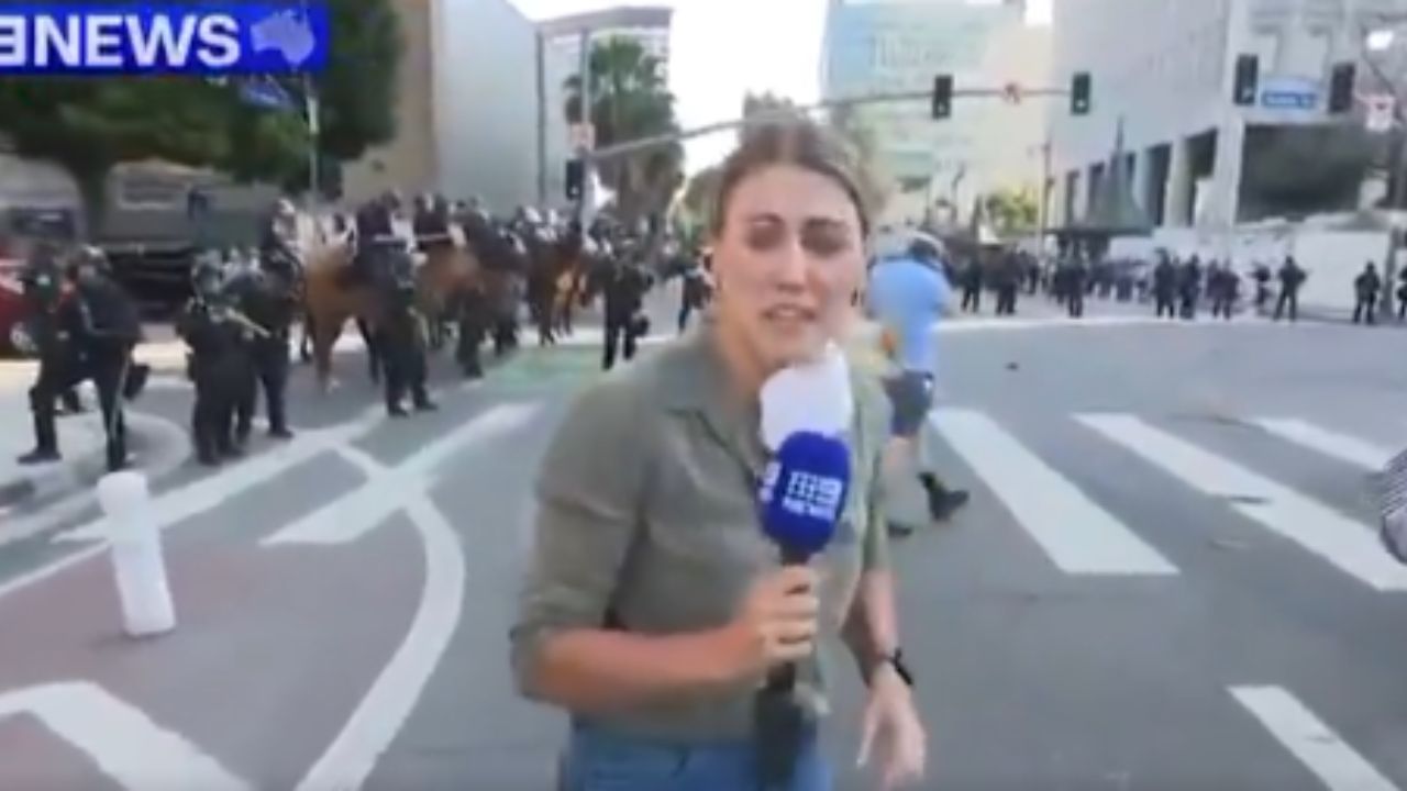 Australian reporter speaks out after being hit by a rubber bullet ...