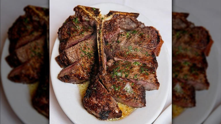 5 Steaks To Order And 5 Steaks To Skip At Ruth's Chris Steak House