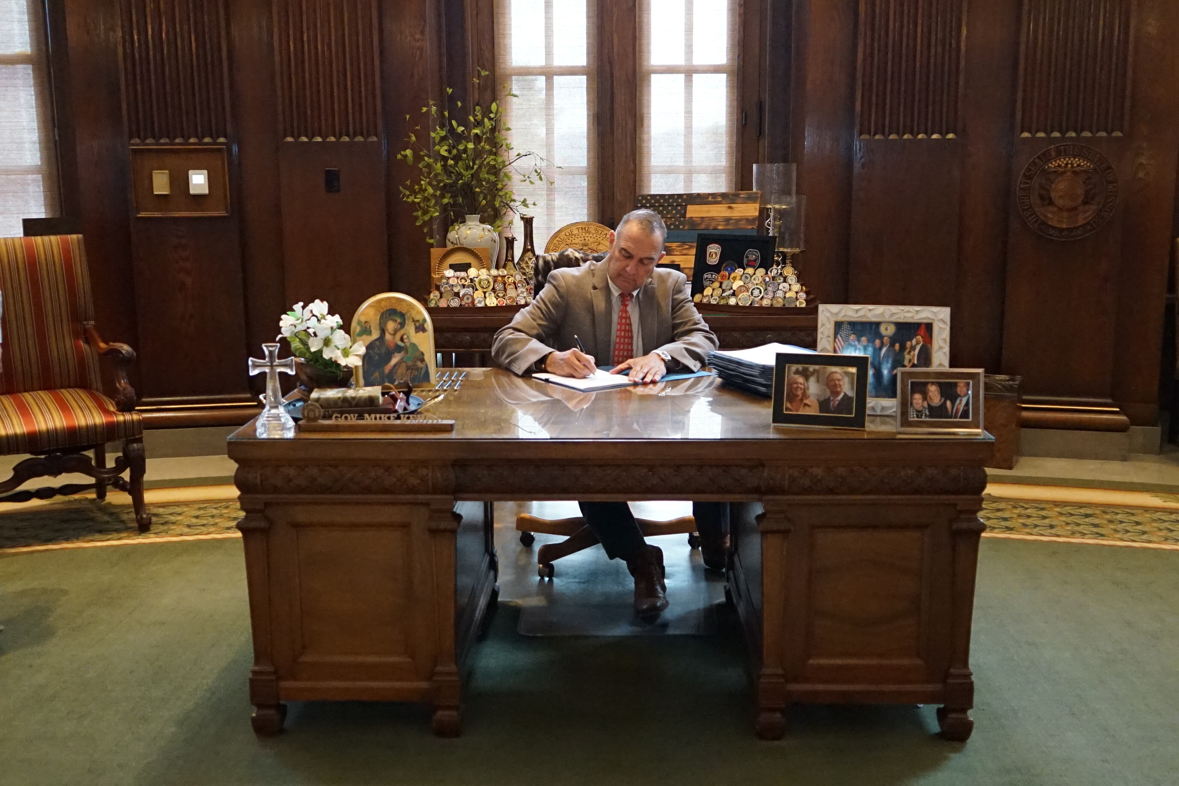 Gov. Kehoe extends compensation for families of fallen safety officers ...