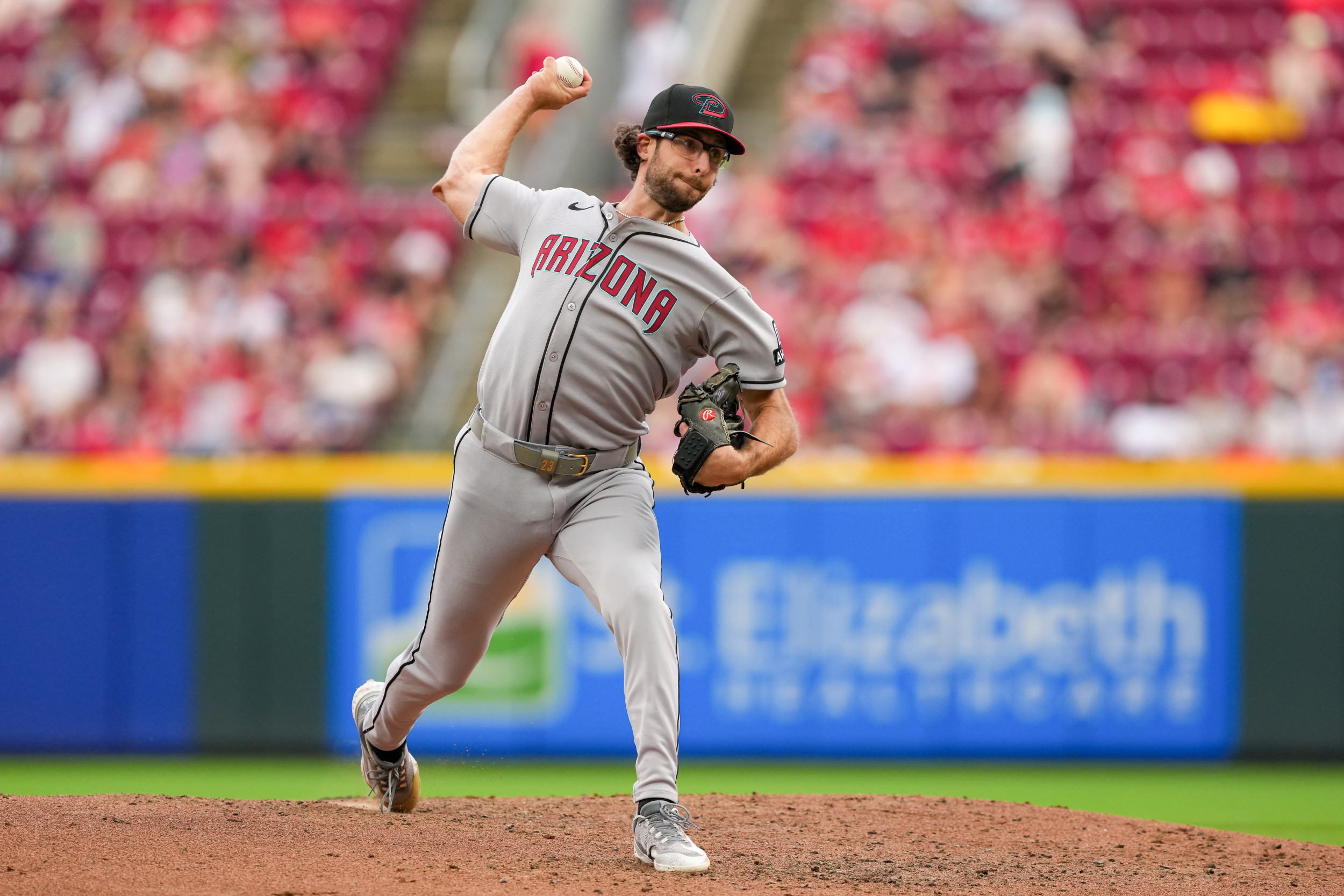 Struggling $116 Million Pitcher Labeled 'Perfect Target' for Chicago Cubs